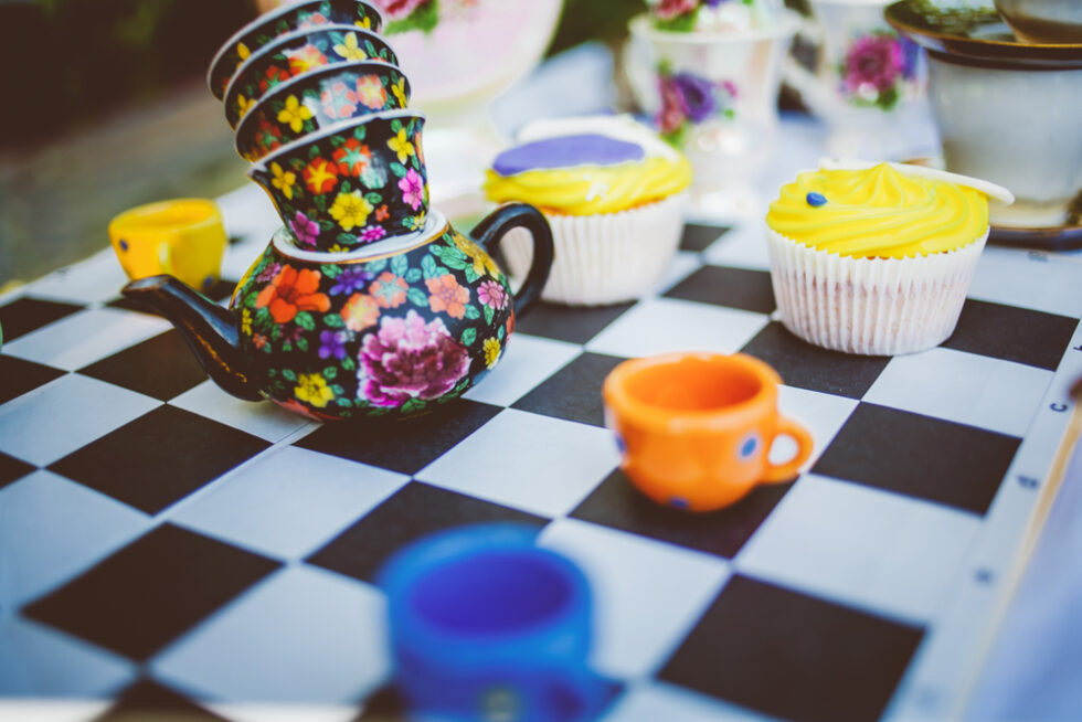 Alice In Wonderland Syndrome (AIWS): What Is It? - North 49 Physical ...